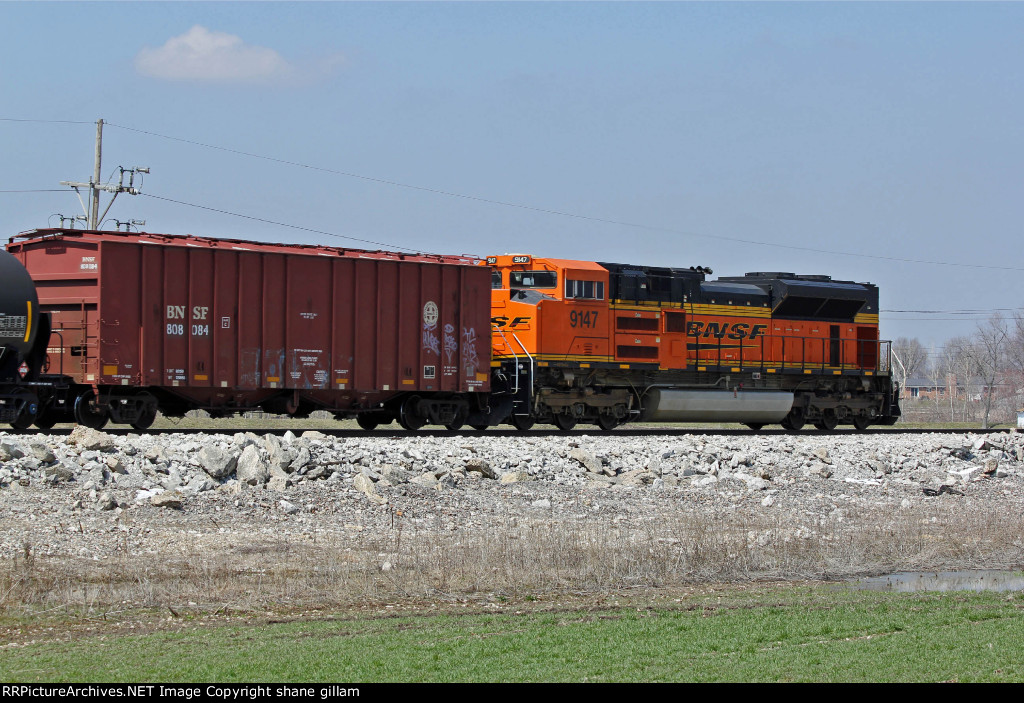 BNSF 9147 Roster Shot.